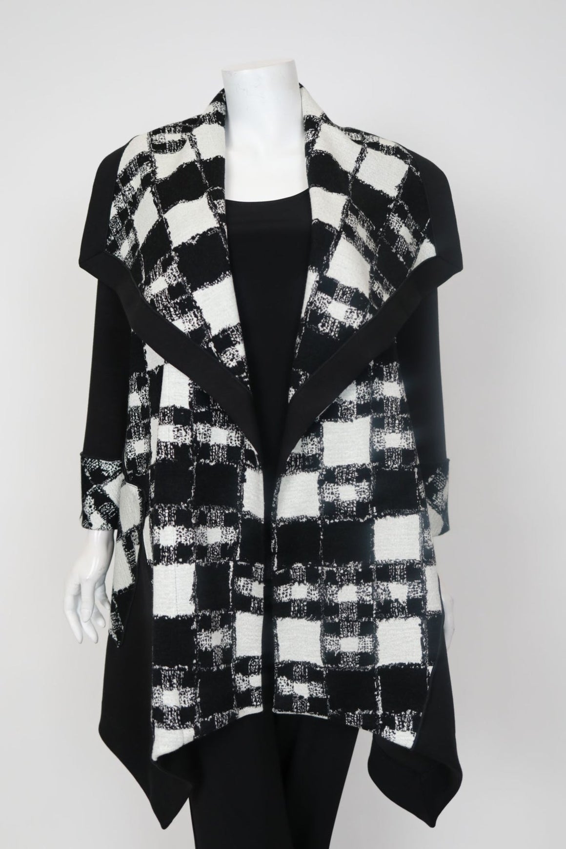 IC Collection Fall 2025 – The Total Look