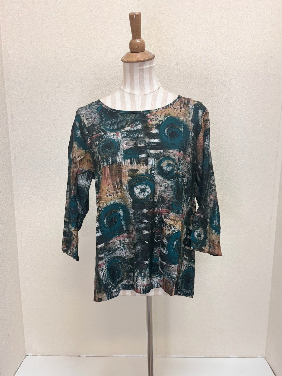 Shana Apparel – The Total Look